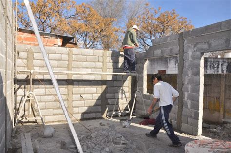 El Maestro De Obras Xavier Valderas Los Bloques