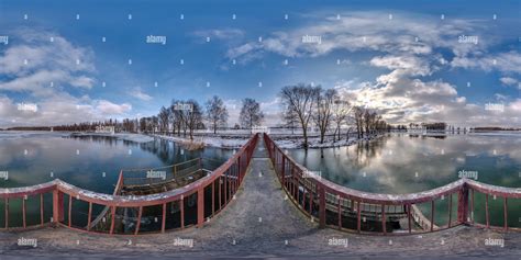 Vue à 360° De Hiver Full Sphérique Sans Couture Hdri 360 Vue Panoramique Sur Le Barrage Du Grand
