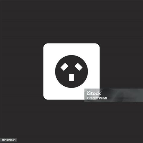 소켓 아이콘을 참조하십시오 웹 사이트 디자인 및 모바일 응용 프로그램 개발을위한 채워진 소켓 아이콘 검은 색 배경에 격리 채워진 유틸리티 컬렉션에서 소켓 아이콘 검정색