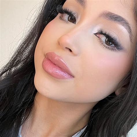 Lizeth Ramirezs Amazon Page