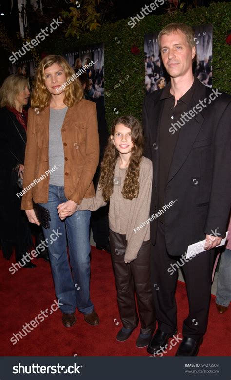 Actress Rene Russo Husband Dan Gilroy ภาพสต็อก 94272508 Shutterstock