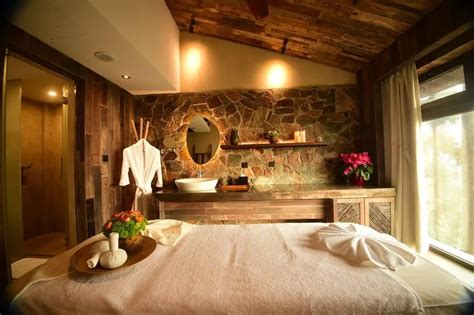 Naked Leaf Spa At Naked Castle Hautegrandeur