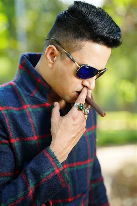 Faizan Ansari Wikipedia Age Girlfriend Controversies Viral Details