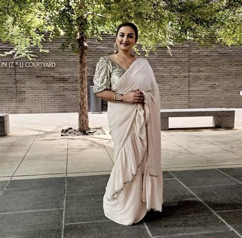 Divya Duttas Love Life From A Broken Engagement To Going On Dates And