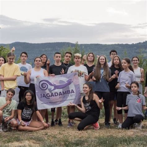 Летни лагери по личностно развитие за деца тийнейджъри и младежи 2023 г Jagadamba Academy