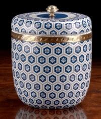 Kenilworth Blue Round Box