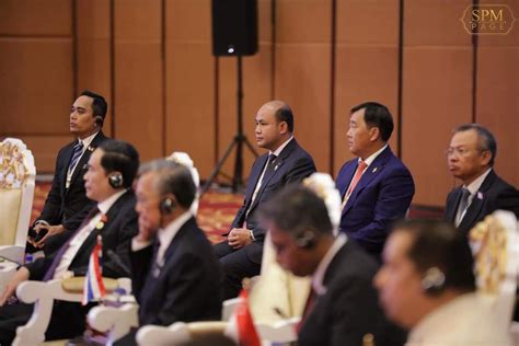 សម្តេចតេជោ ហ៊ុន សែន និងមេដឹកនាំអាស៊ាន អញ្ជើញជួបប្រជុំជាមួយអន្តរសភាអាស៊ាន សារព័ត៌មាន នគរវត្ត