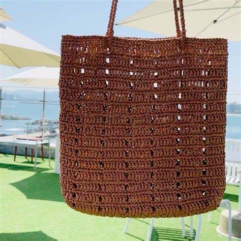 타임비스킷 On Instagram 종이실로 뜨는 심플라인숄더백 살랑살랑 부는 바람에도 흔들릴 정도로 가벼워요~ 세가지색 모두 시원시원~ 프로필 링크된 유튜브와