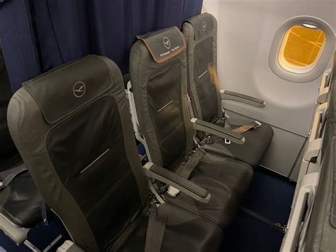 Review Lufthansa A320 200 Business Class Berlin To Munich The