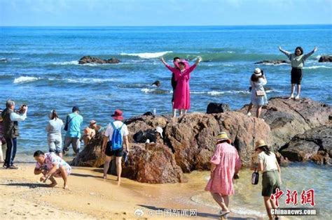 文旅部：前三季度国内367亿人次出游 大河新闻