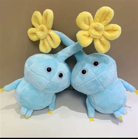New Nintendo Pikmin 4 Ice Pikmin Plush 11 81 Inches Tall Sealed
