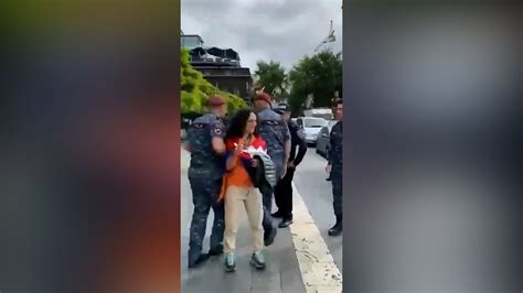 Ինչպես են բռնի բերման ենթարկում արցախցի Սոսեին Youtube