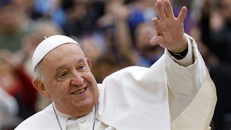 Папа Франциск е приет в болница Vesti Bg