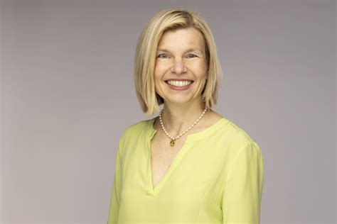 Netzwerke Prof Dr Anja Seng Ist Neue Präsidentin Von Fidar Sheconomy Wirtschaftsmagazin