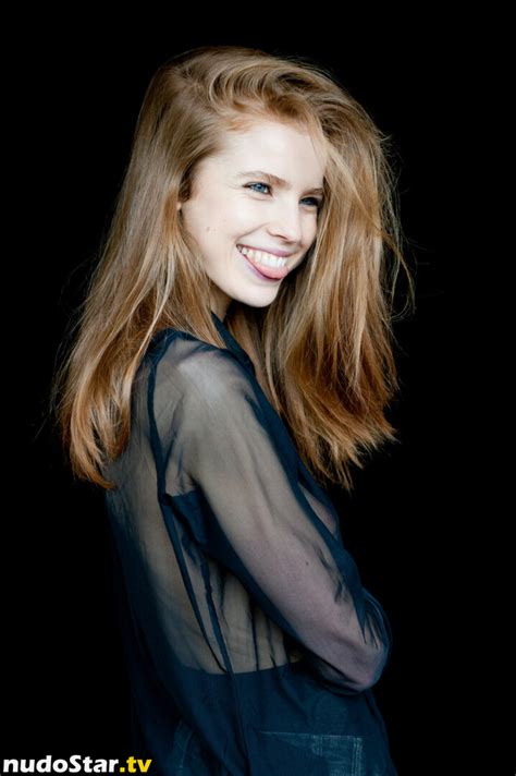 Emily Deyt Aysage Emilydeytaysage Emjayplays Nude Onlyfans Photo Nudostar Tv