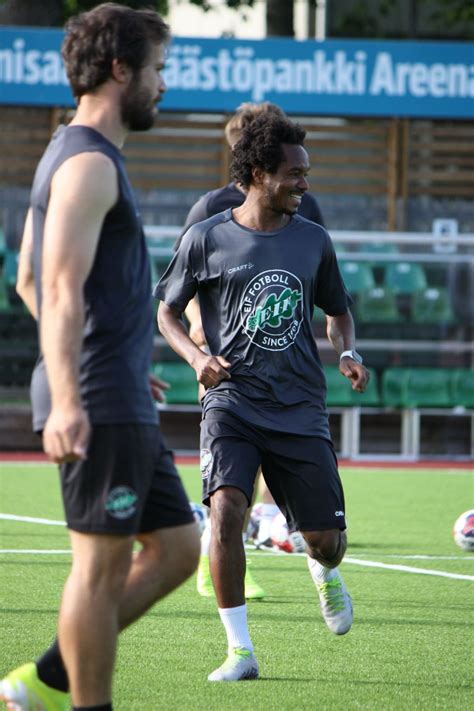 Nasiru Mohammed On Linkedin Time At The Office 😃⚽️💪🏼🙏🏽💯 ️ We Keep Pushing And Believing