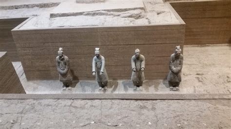 Мөнх амьдрал хайсан 2000 настай Чин Ши хаан