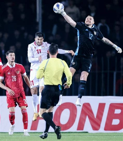 Двукратный чемпион СССР Дасаев считает что Селихов может стать первым номером сборной России