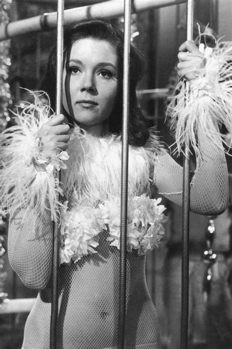 Diana Rigg As Emma Peel The Avengers 1960s Rvintagebabes