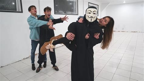 Game Master Stole My Girlfriend Youtube