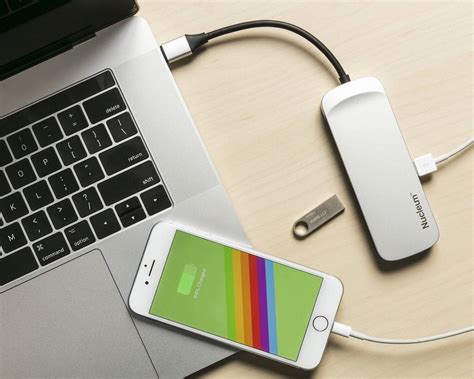 Kingston Nucleum USB Type C Hub Gadget Flow