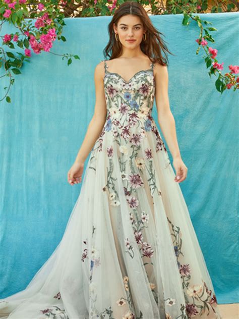 Non Traditional Corset Wedding Dresses Redefining Bridal Elegance