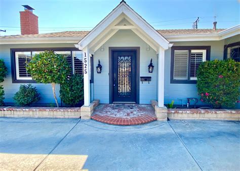 1525 Radnor Ave Ventura Ca 93004 See Est Value Schools And More