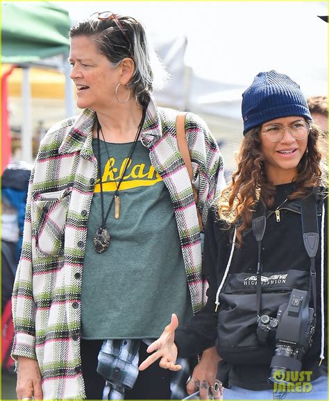 Zendaya S Mom