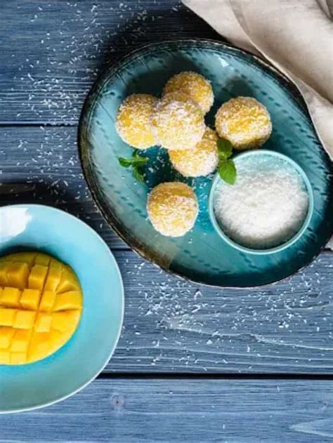 Delicious Mango Ladoo For An Ideal Post Meal Dessert