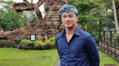 Nicholas Saputra