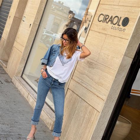 Francesemoda Donna Added A New Photo Francesemoda Donna