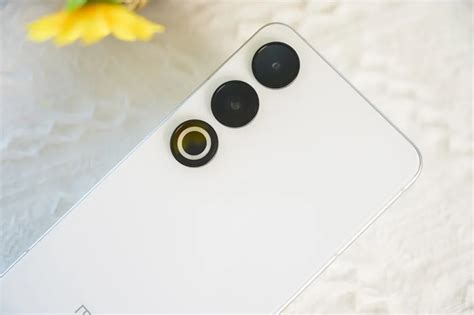 魅族 21 Note快評：驍龍8 Gen2144hz高刷屏，均衡之選 宅中地