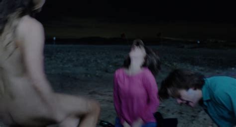 Superstar Hottie Goes Full Frontal During A Beach Brawl Eporner