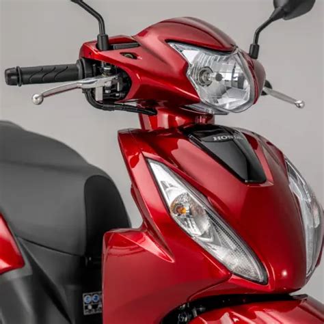 Honda Vision 110 Scooter Enjoy The City