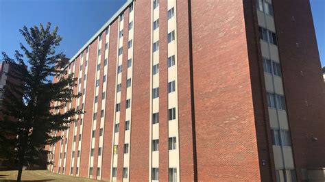 Police CMU Babe Pulls Knife On Roommate