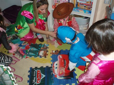 Παιδικά γλέντια Το πιο τρελο αποκριατικο παρτυ της Ευας με την κλοουν