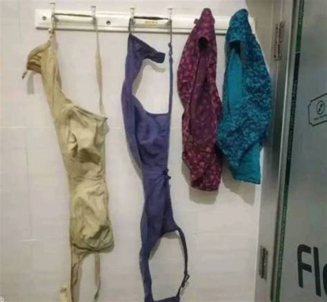 کار زشت پسری با مادرش در اتاق خواب عکس