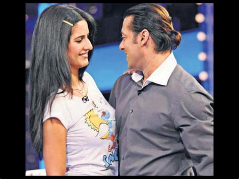 Katrina Kaif Spends Time With Salman Khan Inside His Vanity Van Katrina Kaif Salman Khan Secret