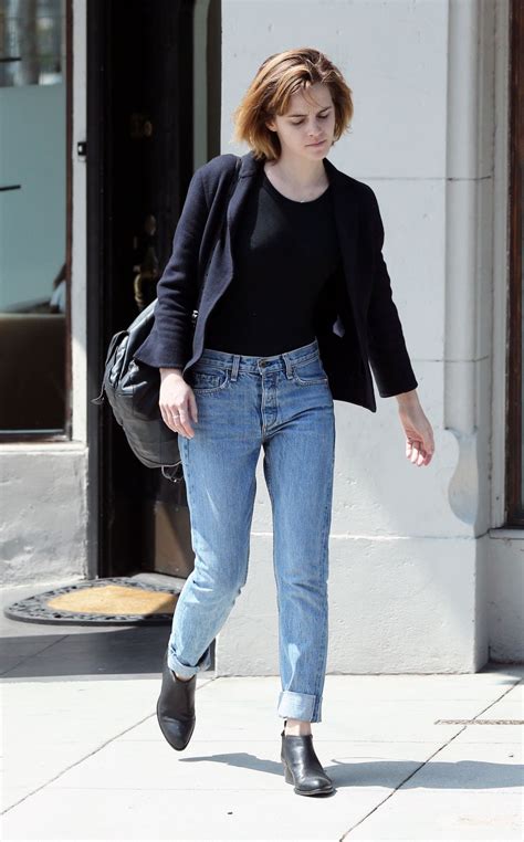 Emma Watson In Jeans Leaving Beauty Salon In Hollywood Celebmafia