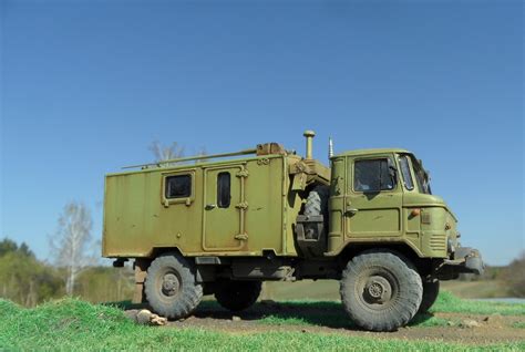Командно штабная машина КШМ Р 142 на базе Газ66 — Каропка ру — стендовые модели военная миниатюра