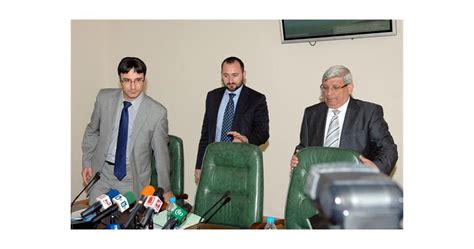 Държавата иска комисиона от сделки с оръжие