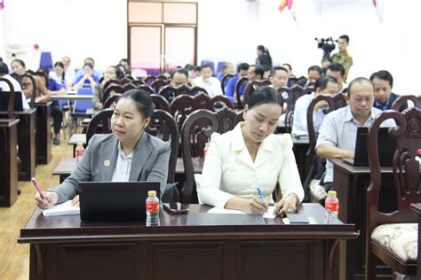 ກະຊວງພາຍໃນ ປາຖະກະຖາ ວັນສໍາຄັນຂອງຊາດ ໃຫ້ພະນັກງານ ລັດຖະກອນ ຄະນະຈັດຕັ້ງສູນກາງພັກ