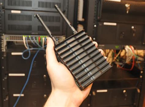 Compulab Fitlet 2 Is A Mighty Fine Low Power Pc Preloaded With Linux Mint Phoronix