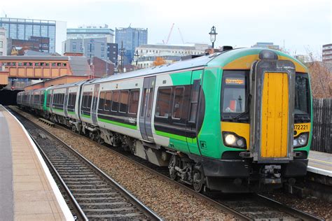 172221 London Midland Class 172 Turbostar 172221 Sits At B Flickr