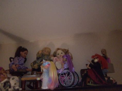 mismatch r dolls