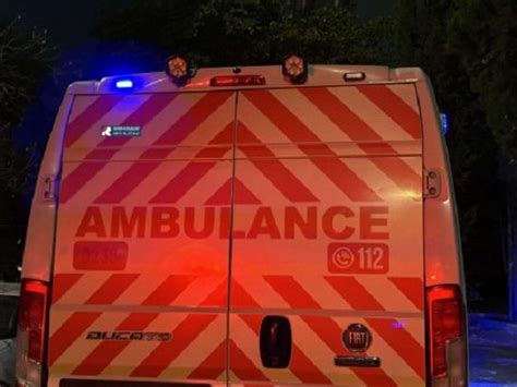 ავტომობილის საბურავთან მყოფი ხელოსანი უგონოდ დაეცა მისი მდგომარეობა მძიმეა რა მოხდა