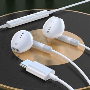 Amazon Com Usb C Headphone Usb Type C Wired In Ear Hifi Digital Earphones With Mic Stereo Bass