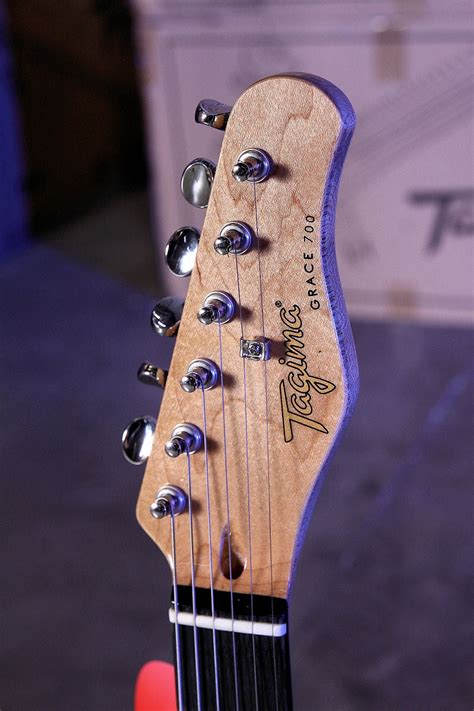 Guitars Signature Series