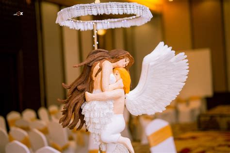 කන්න නෙවෙයි බලාගෙන ඉන්න හිතෙන කේක් විශ්වාස කරන්න පුළුවන්ද මේ ඔක්කොම කේක් කියලා Photos