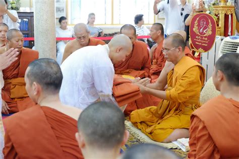 บรรพชาอุปสมบทหมู่พระภิกษุใหม่ รุ่นเข้าพรรษา วัดอัมพวัน อ พรหมบุรี จ สิงห์บุรี พระธรรมสิงหบุ